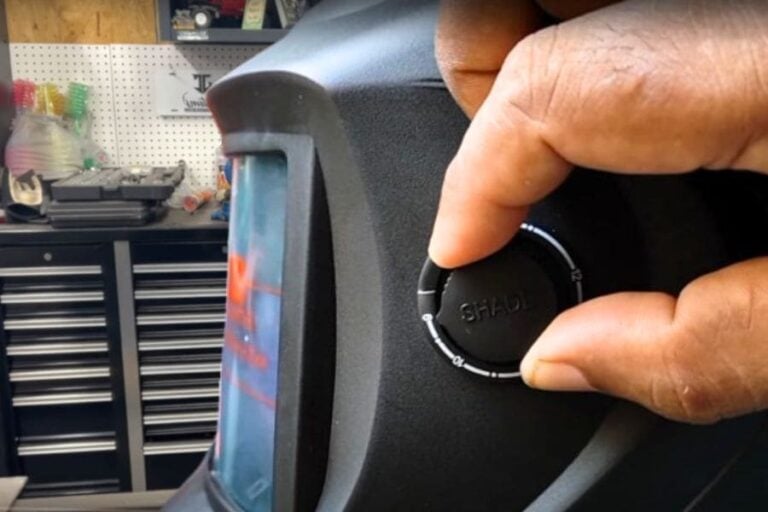 Adjusting Auto-Darkening Welding Helmets: The Ideal Settings